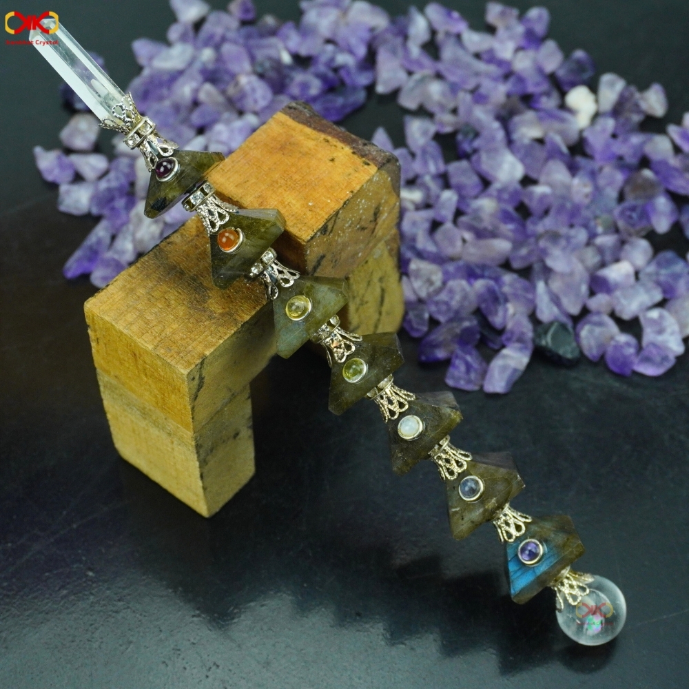 Labradorite Pyramid Healing Stick with 7 Chakra Stones (4mm)